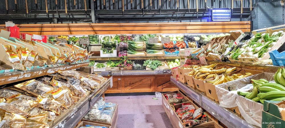 Ozmen Extra - Supermarket in Highfield - Website