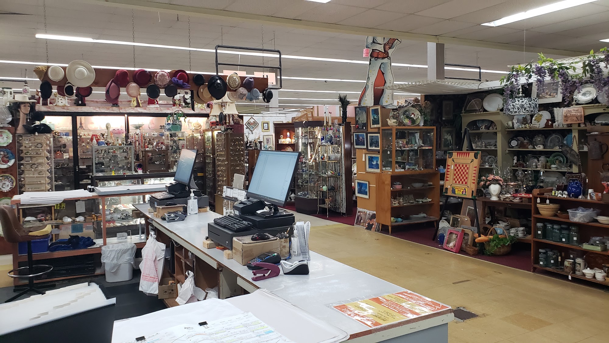 The Mega Mall - Antique store in DeWitt Township - Website