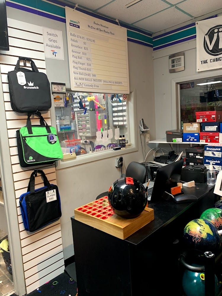 BOWLERS WAREHOUSE - Bowling supply shop in Dunedin - Place All
