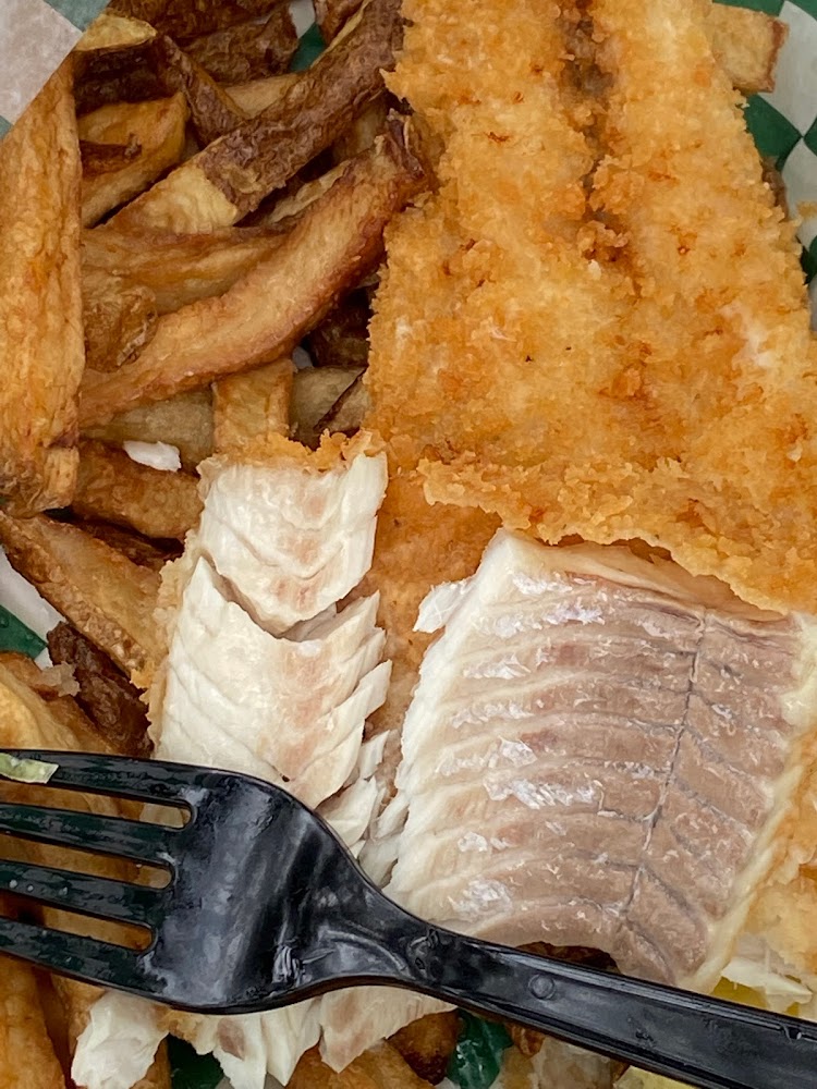 Agawa Fish & Chips - Fish and chips takeaway in Batchawana Bay - Website